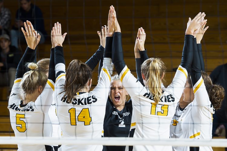 Huskies volleyball eyeing historical season | News, Sports, Jobs - The ...